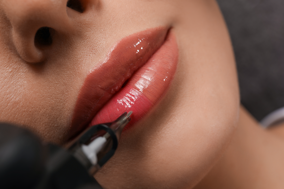 LIP BLUSH (2h 30min) – FACEBASE