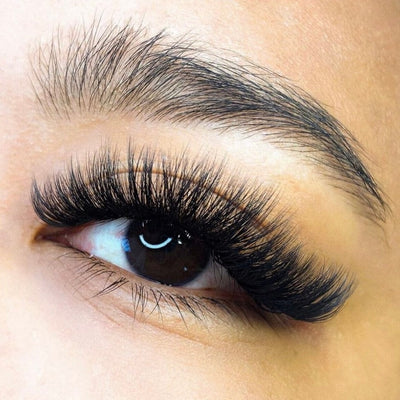 RUSSIAN LASH EXTENSIONS – FACEBASE